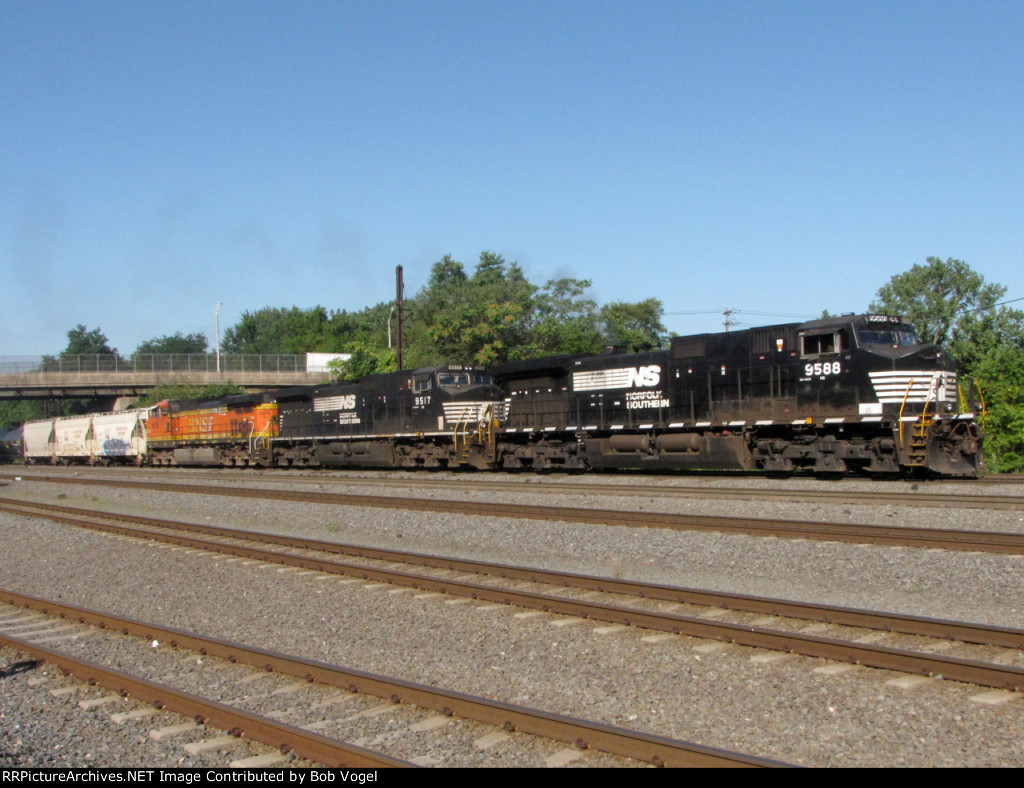 NS 9588 and 9517; BNSF 4615